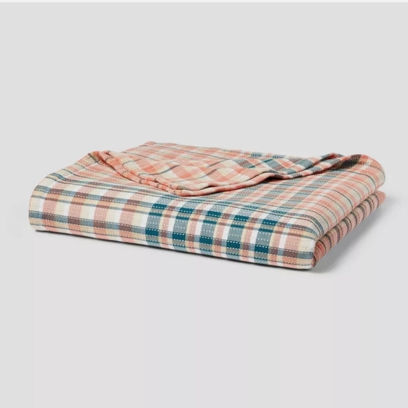 Threshold | Bedding | Threshold Nwt Full Queen Matelasse Plaid Quilt ...